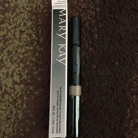 Mary Kay | Makeup | Facial Highlighting Pen Never Used Number 2 | Poshmark
